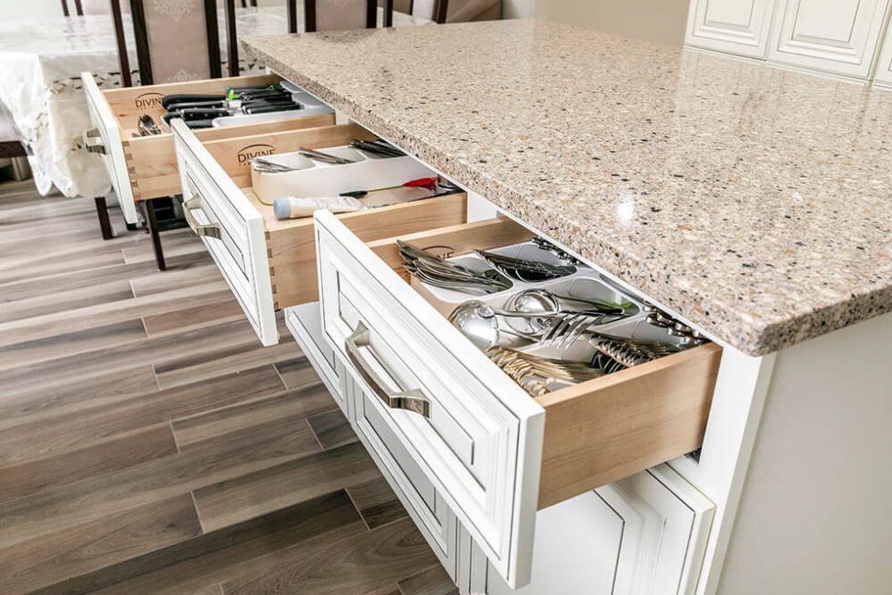 Divine Cabinetry - CanadaCabinetsOnline.com