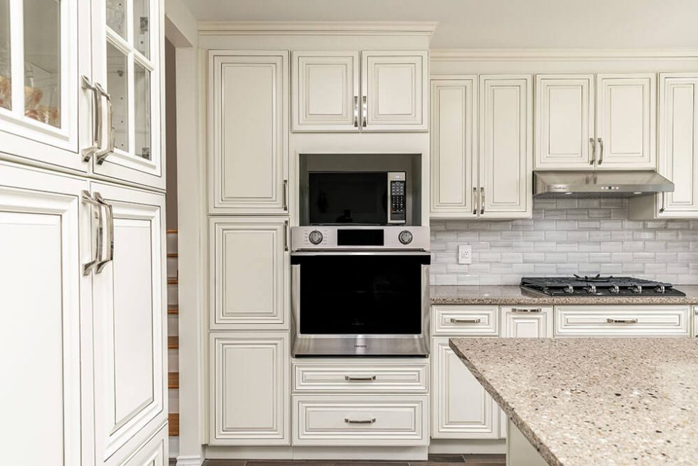 Divine Cabinetry - CanadaCabinetsOnline.com